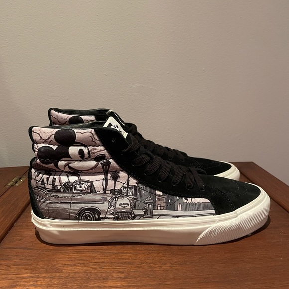 Vans | Shoes | Vans Limited Edition Disney Cartoon Sneakers 95 Women ...